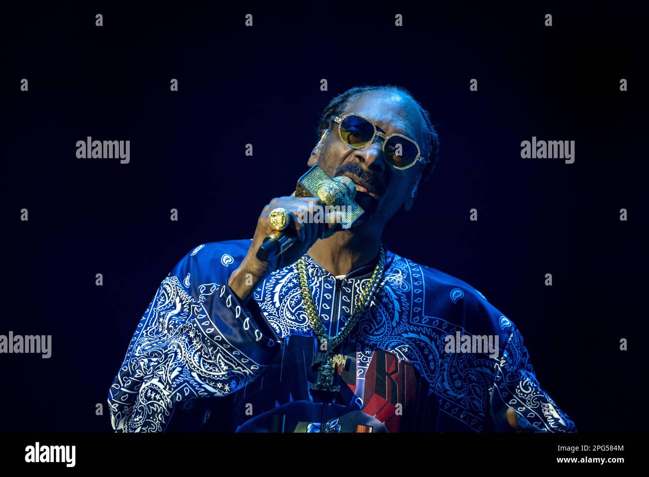 AMSTERDAM - American rapper Snoop Dogg during his performance in the ...