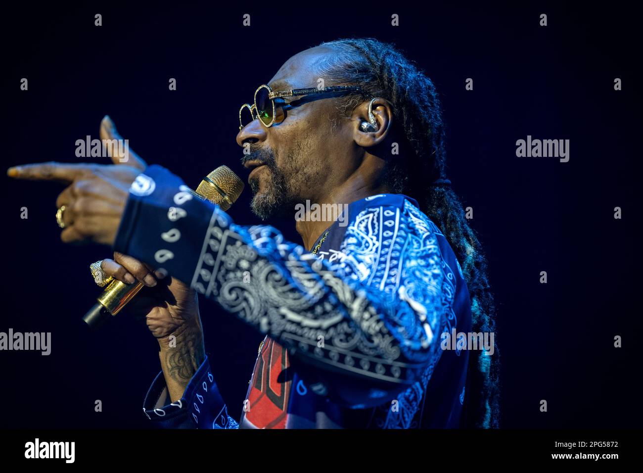 AMSTERDAM - American rapper Snoop Dogg during his performance in the ...