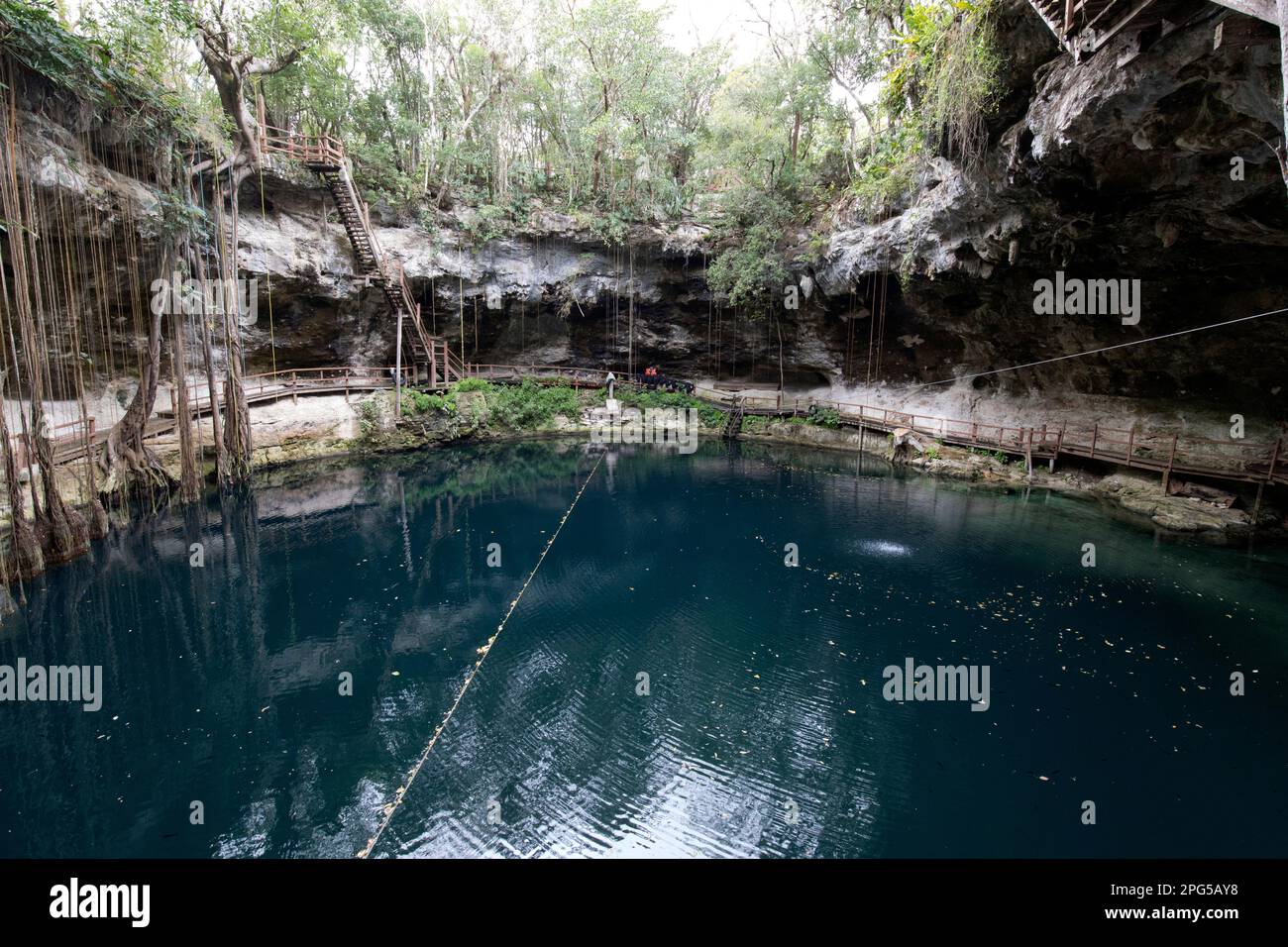 Cenote yucatan stairs hi-res stock photography and images - Alamy