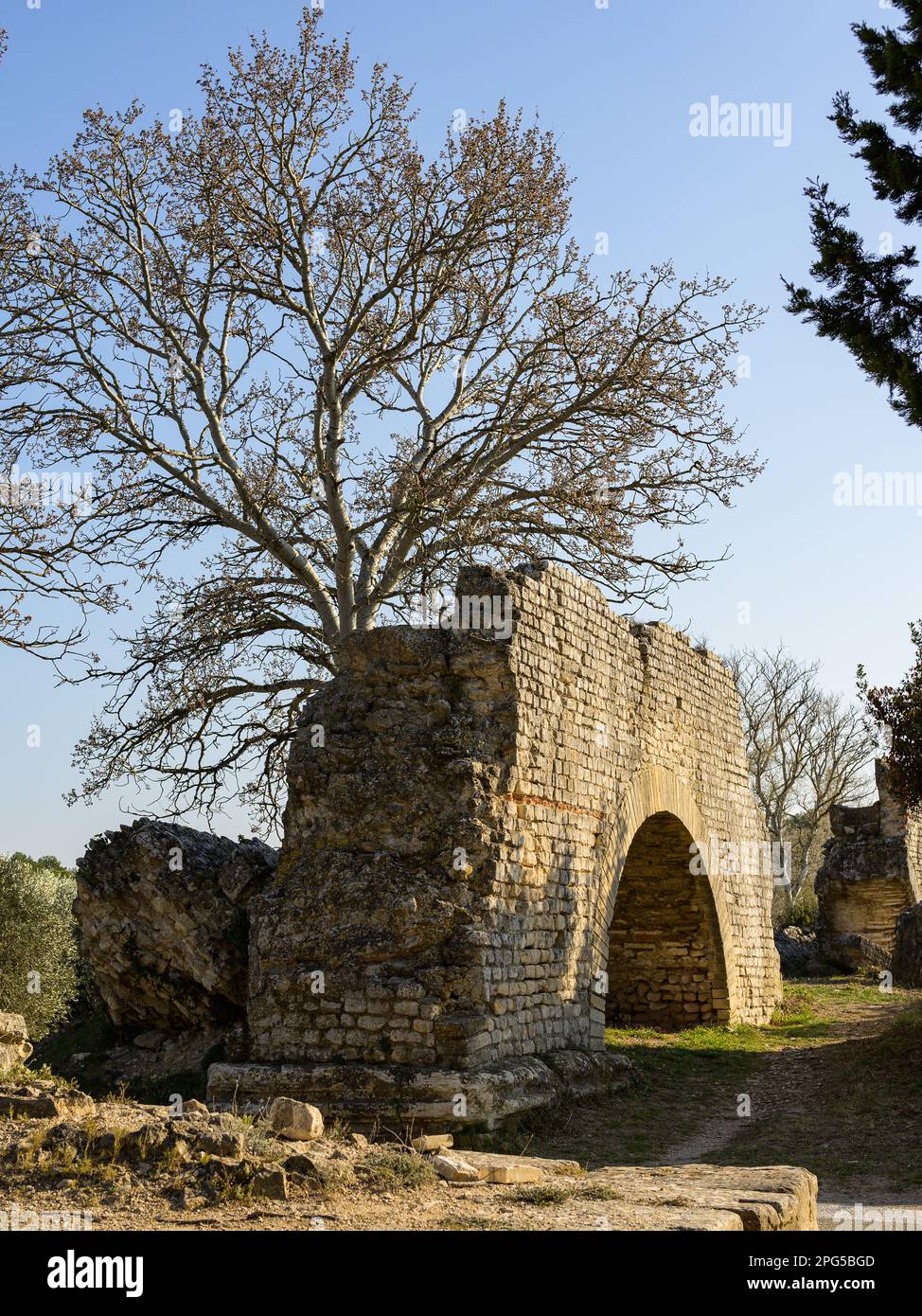 Roman stone wheels hi-res stock photography and images - Alamy