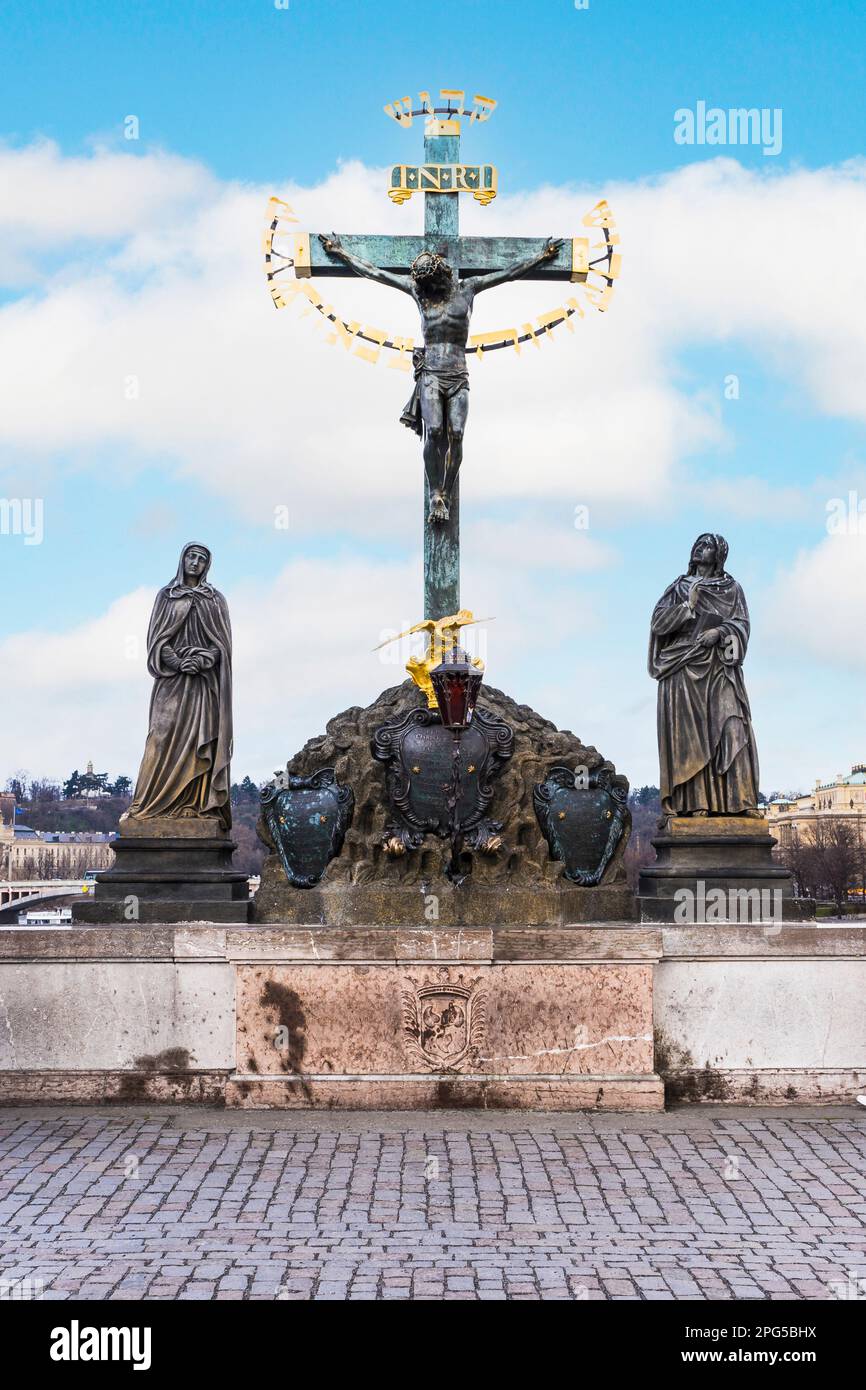 Bronze crucifix statue golden hebrew hi-res stock photography and ...