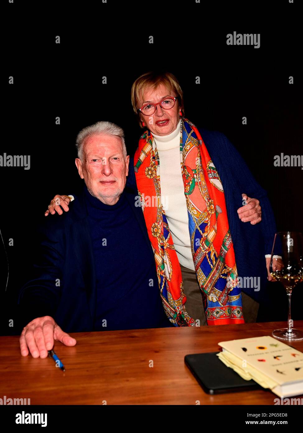 Peter Voß mit Ehefrau Margarete bei der Lyrik-Lesung Gedichte und Gedanken im Benigna ...