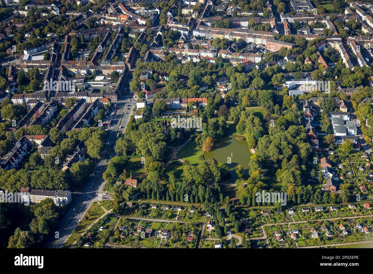 Aerial view, Bulmker Park at Florastraße in Gelsenkirchen-Bulmke-Hüllen district in ...