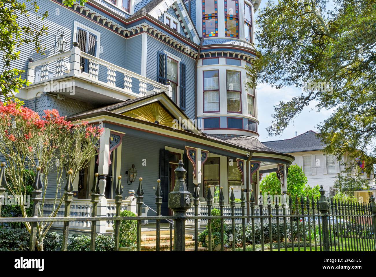 NEW ORLEANS, LA, USA - MARCH 14, 2023: Historic Victorian Queen Anne ...