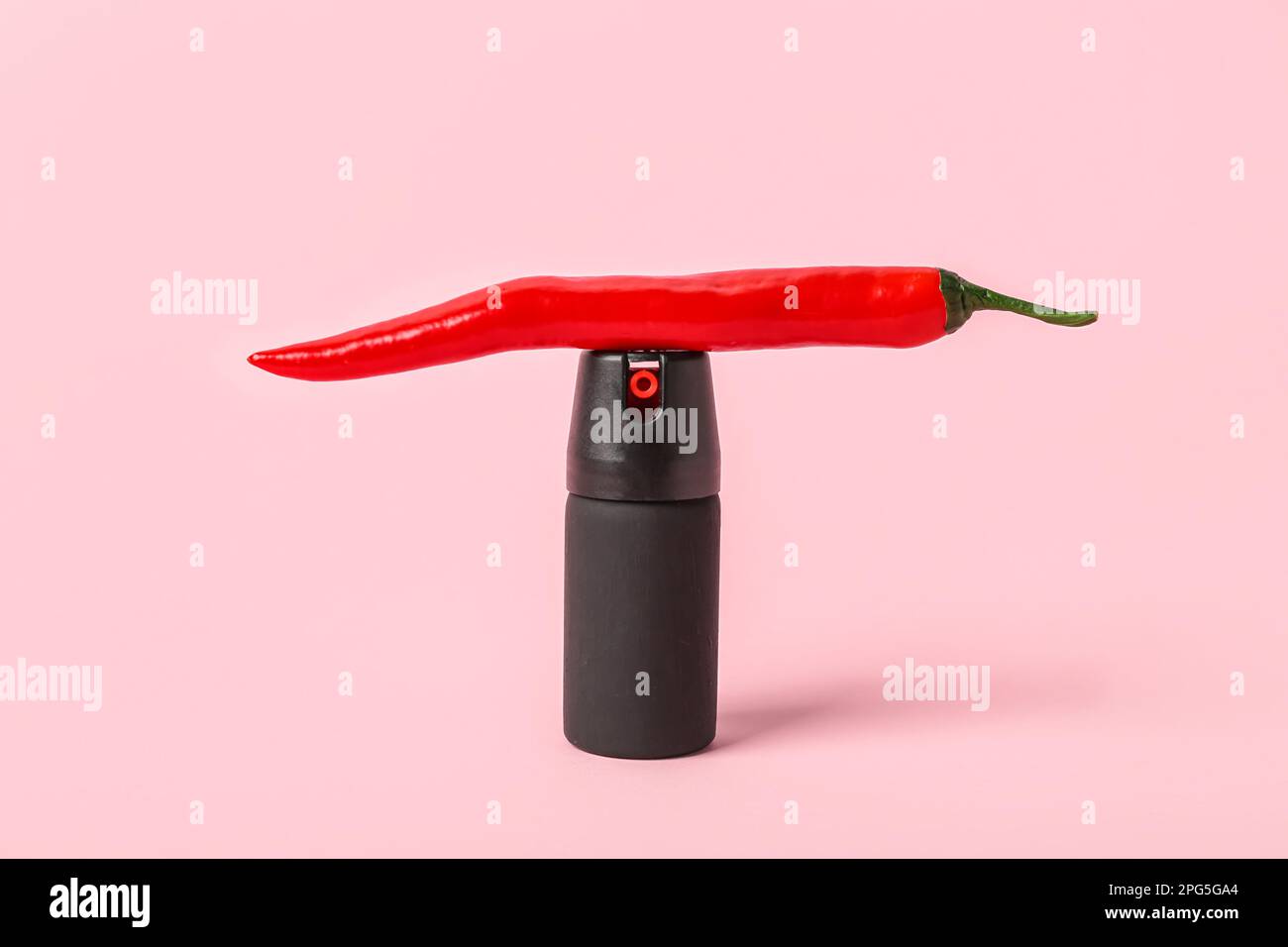 Pink pepper spray hi-res stock photography and images - Alamy