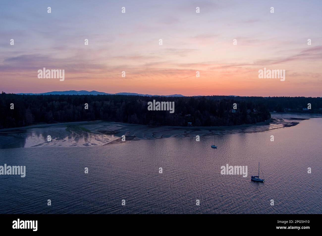 Sound pacific ocean on sunset hi-res stock photography and images - Alamy