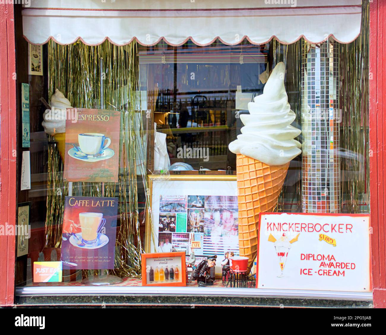 The university cafe on byres road west end of Glasgow, Scotland, UK ...