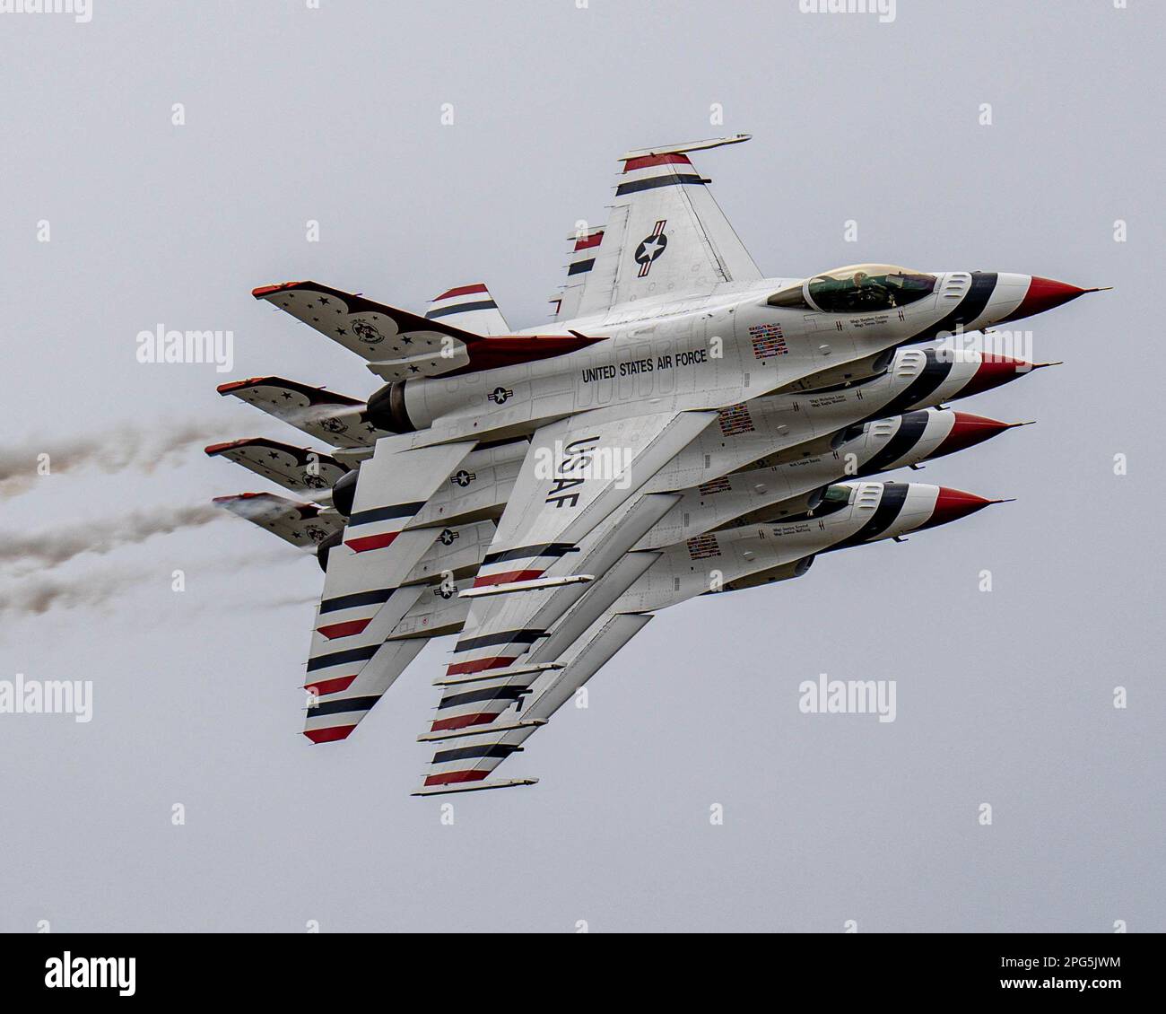 The United States Air Force Air Demonstration Squadron "Thunderbirds ...