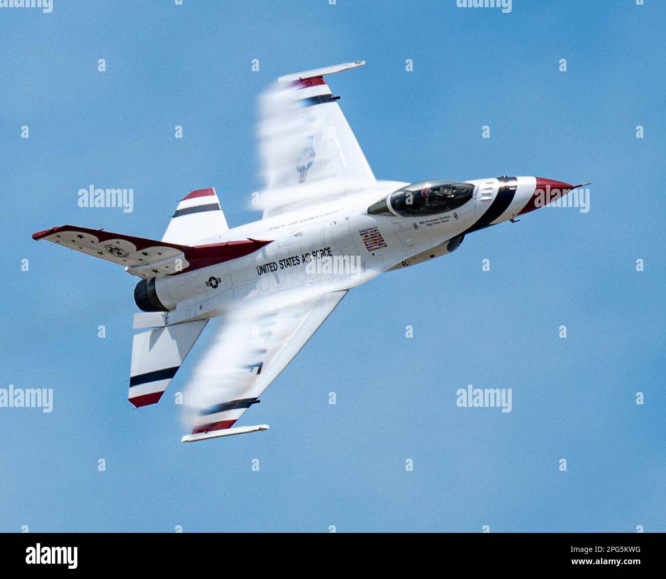 The United States Air Force Air Demonstration Squadron "Thunderbirds ...