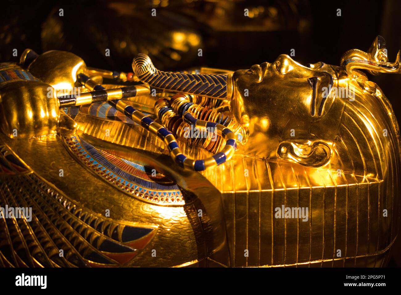 Tutankhamun's tomb at the Egyptian Museum Stock Photo - Alamy