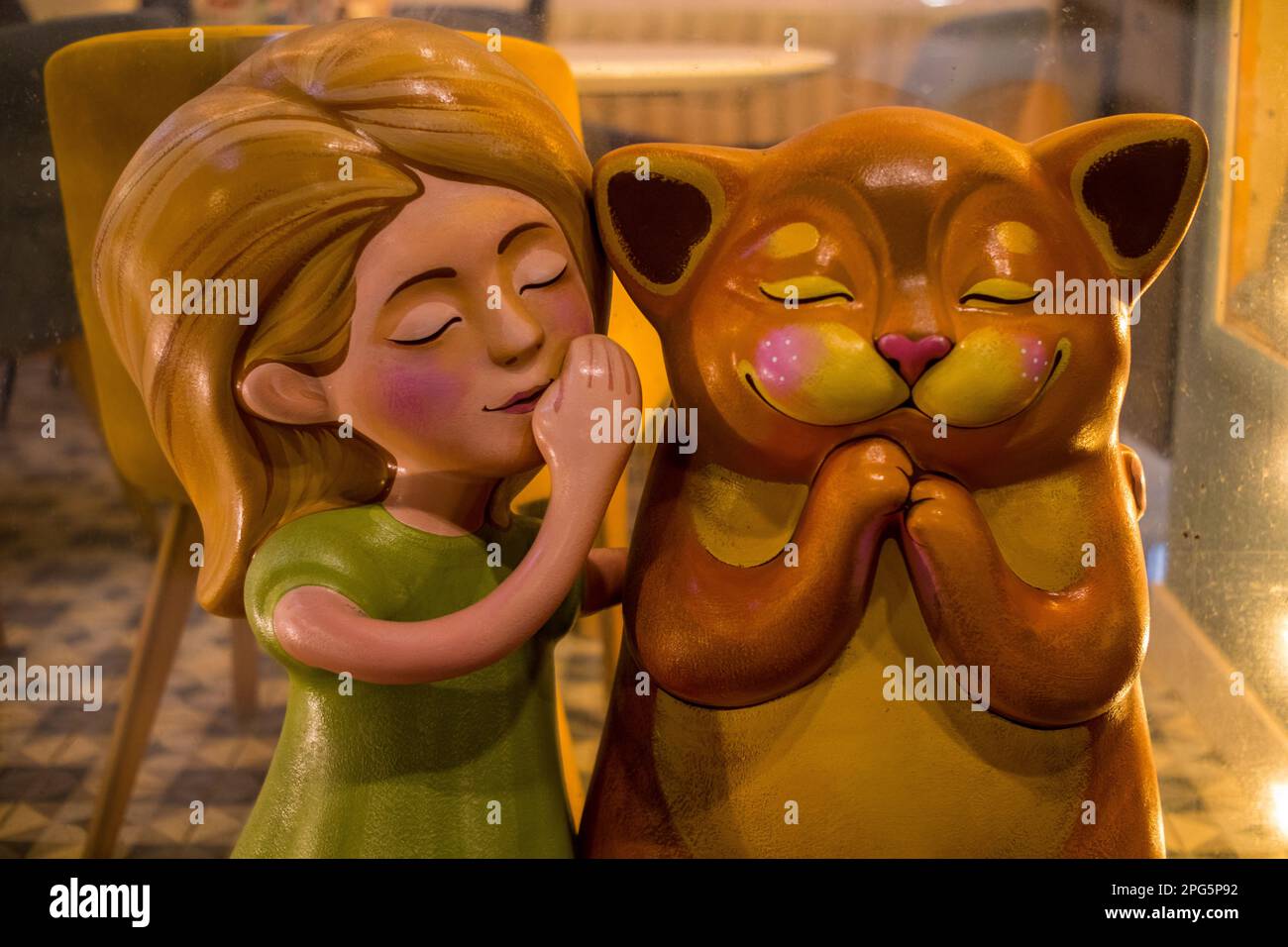 illustration of shopping lady Stock Photo - Alamy