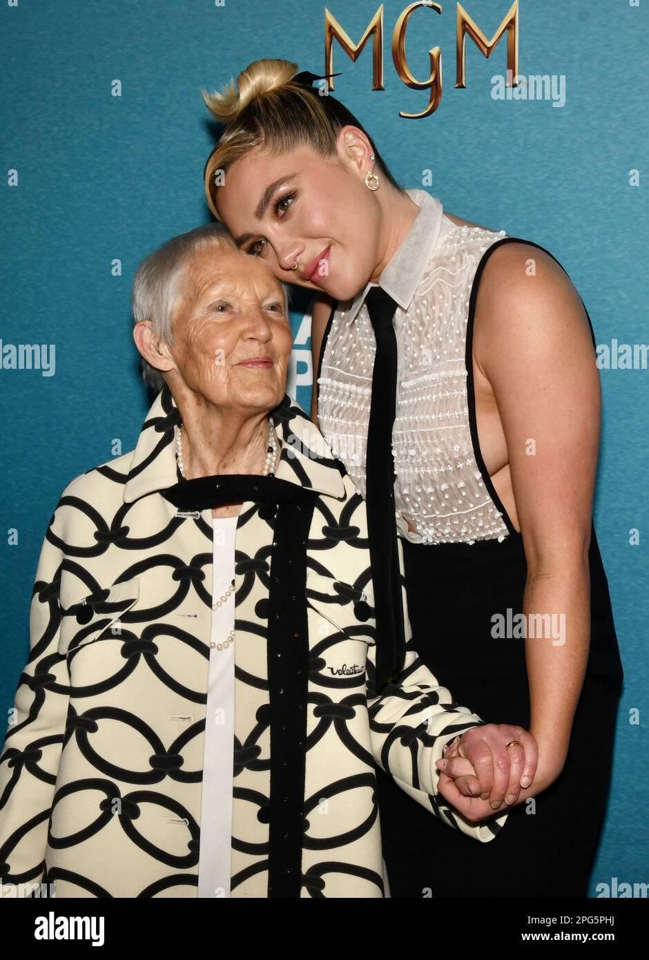 Florence pugh a good person hi-res stock photography and images - Alamy