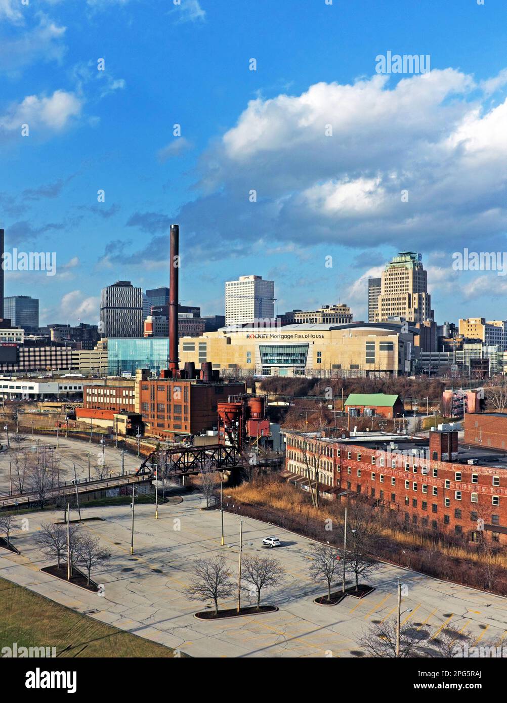 Cleveland ohio landscape vertical copyspace hi-res stock photography ...