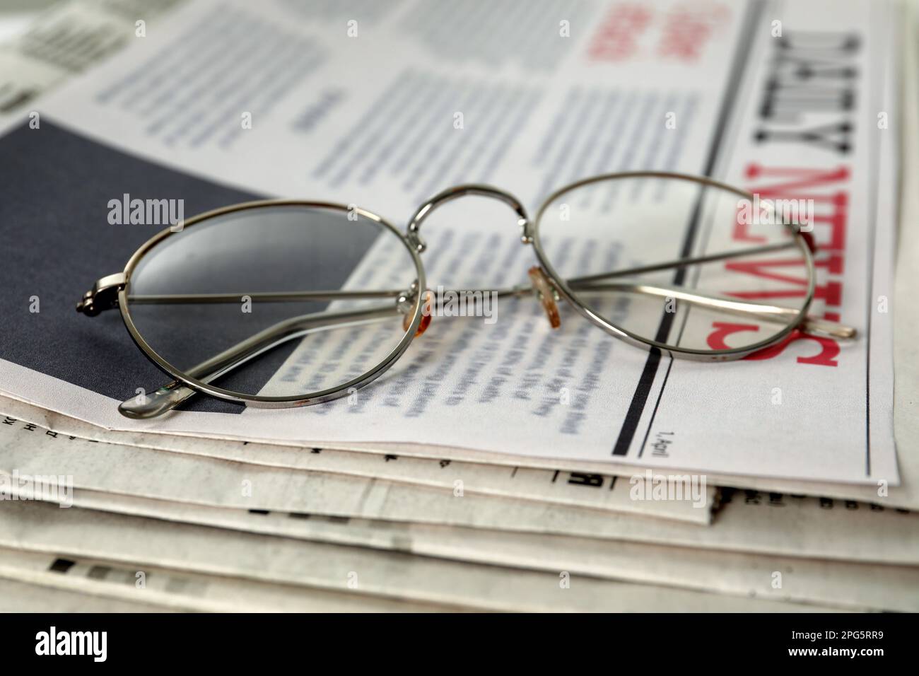 Stylish tabloid newspaper hi-res stock photography and images - Alamy
