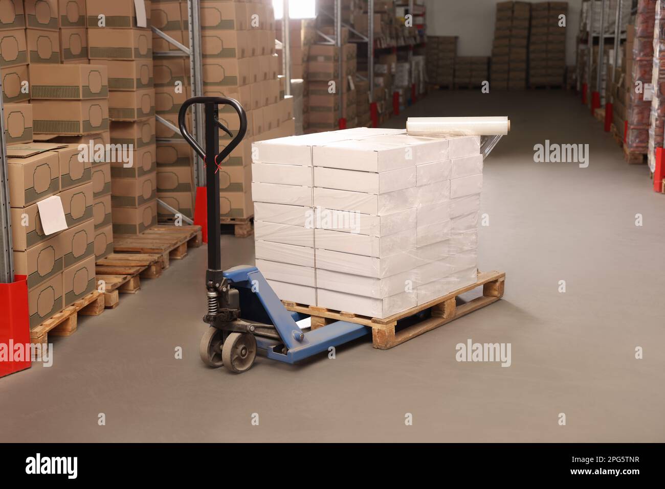 Plastic wrapped pallet hi-res stock photography and images - Alamy