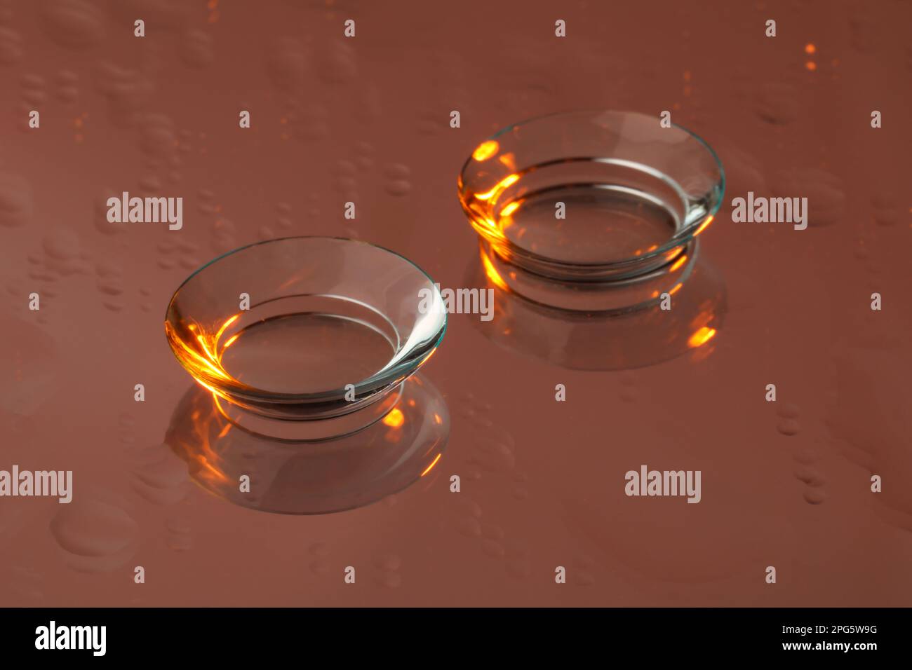 Reflective wet surface hi-res stock photography and images - Alamy