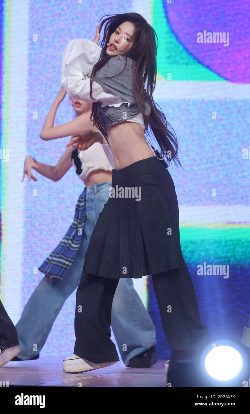 Kwon Yuri Abs
