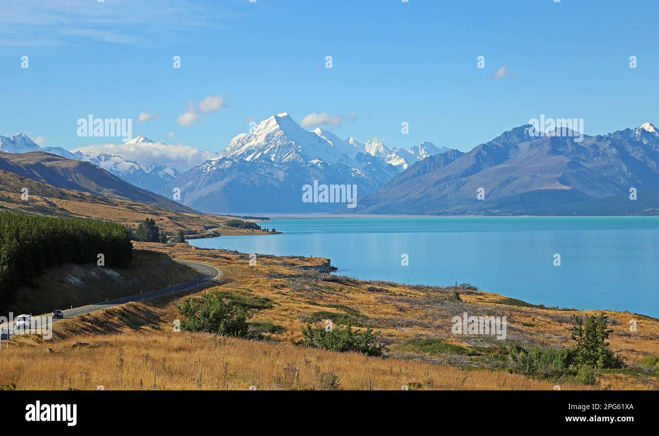 Mt cook road lake hi-res stock photography and images - Alamy