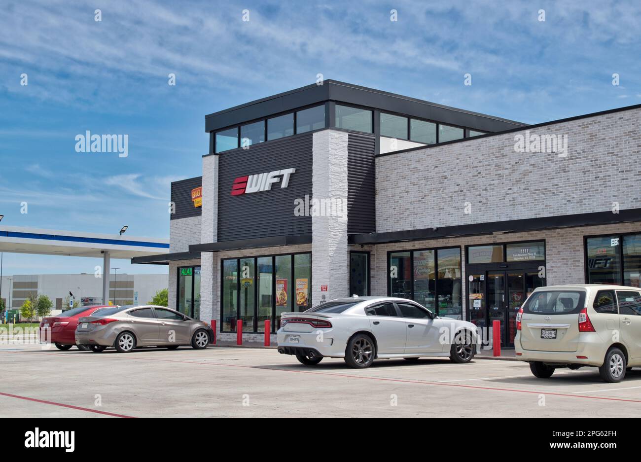 Swift gas station hi-res stock photography and images - Alamy