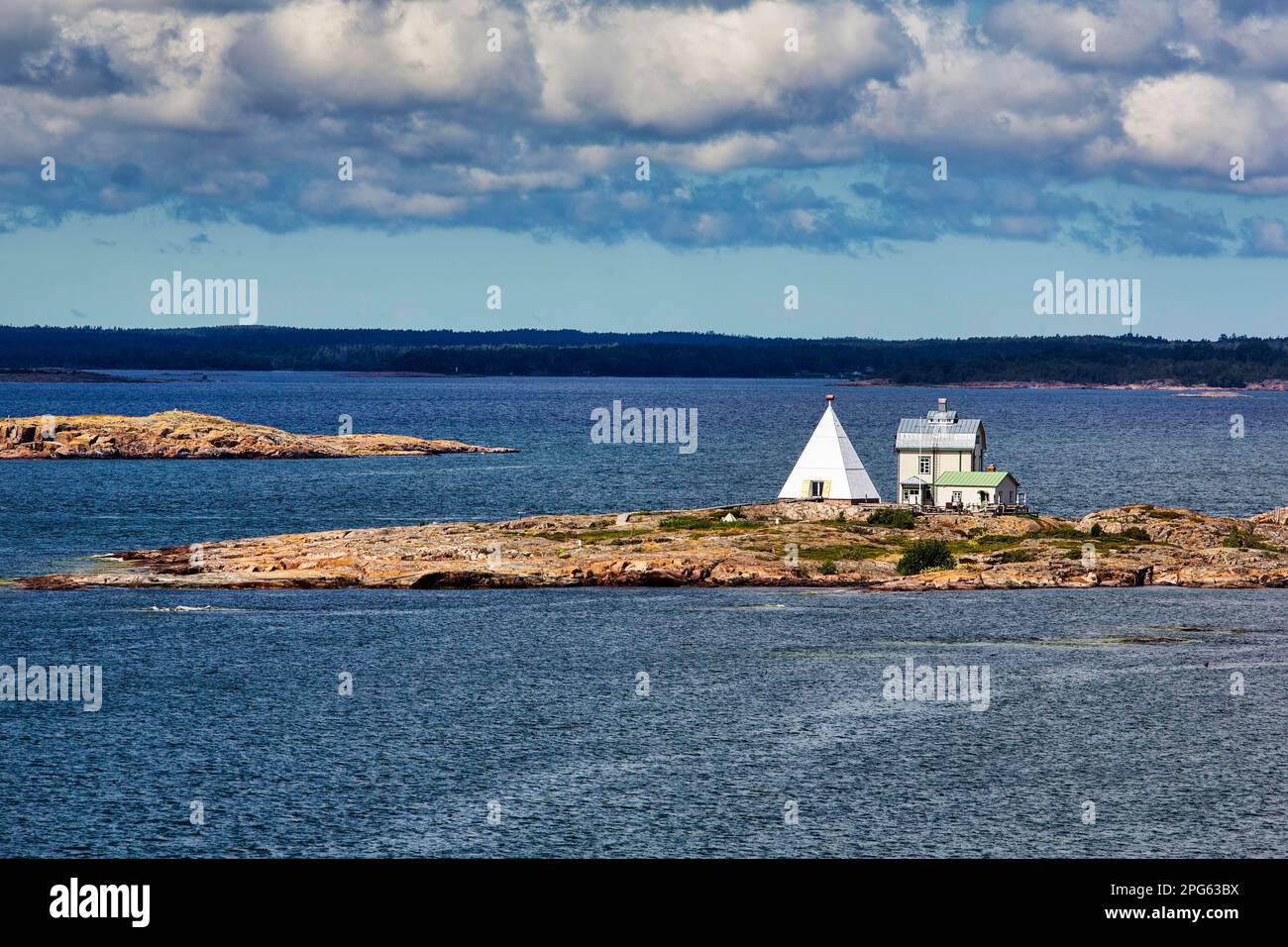 Old pilot station Kobba Klintar with museum, cafe and exhibition ...