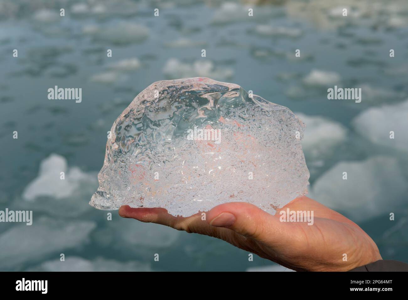 Frozen person block ice hi-res stock photography and images - Alamy