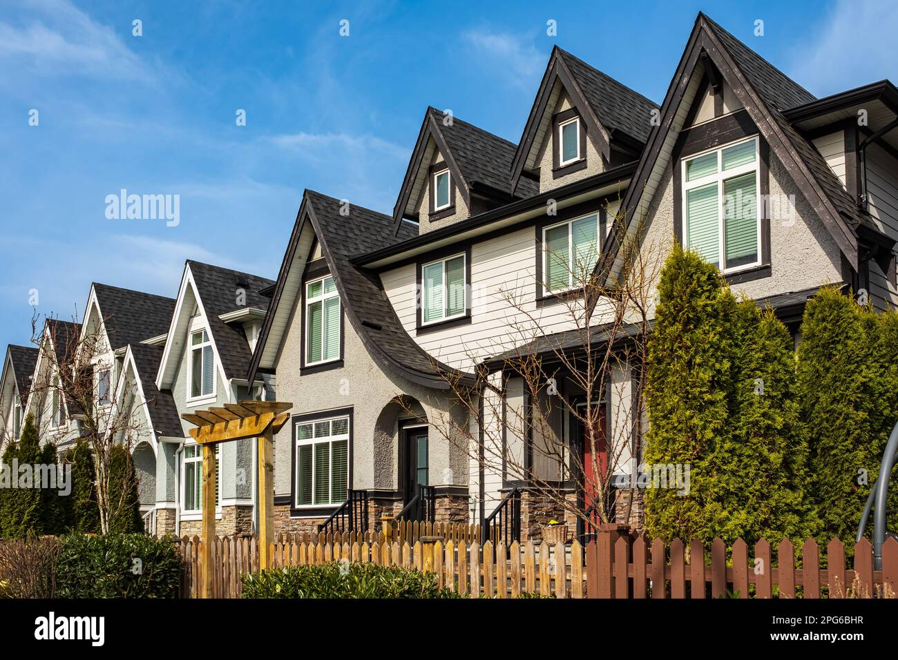 Brand new upscale townhomes in a Canadian neighbourhood. Nice ...