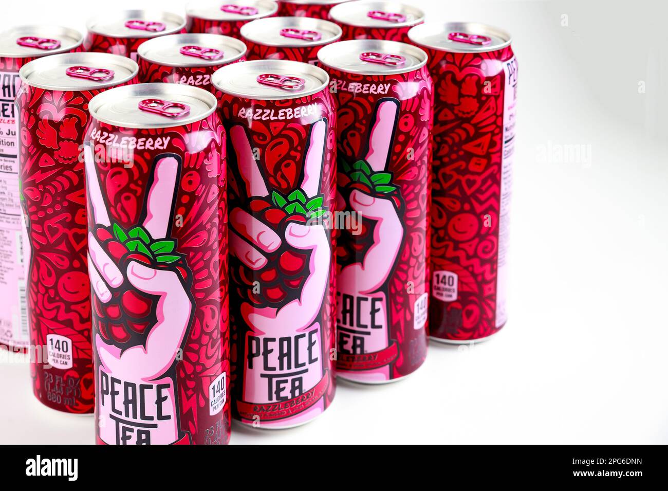 A Peace Tea can from the Coca-Cola company with a natural flavor Stock ...