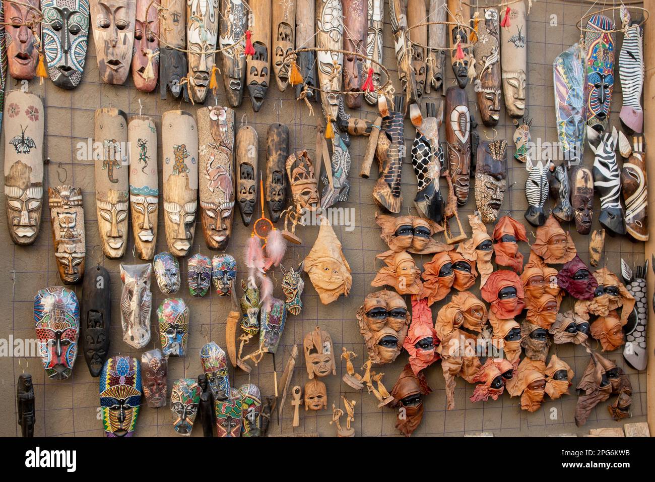 Nubian Mask Shop in Nubian Village near Aswan, Egypt Stock Photo - Alamy