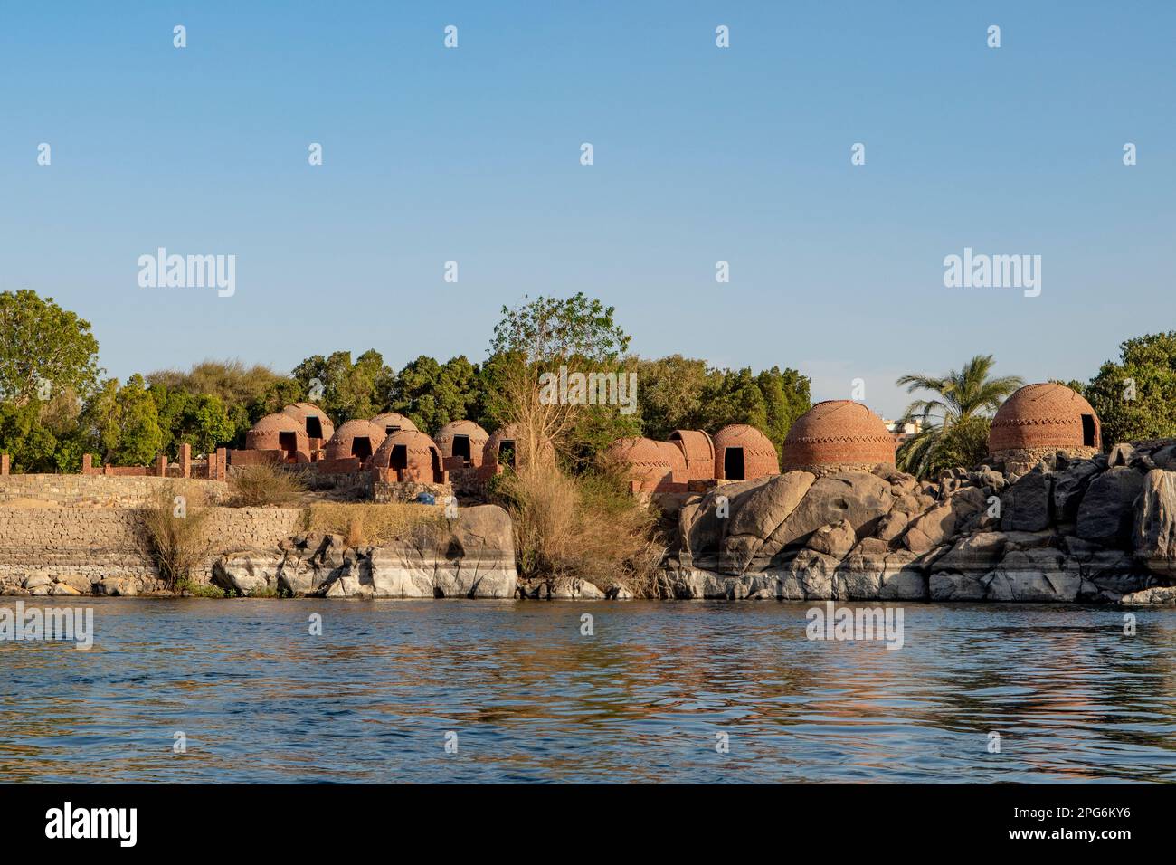 Red Brick Huts on River Nile, near Aswan, Egypt Stock Photo - Alamy