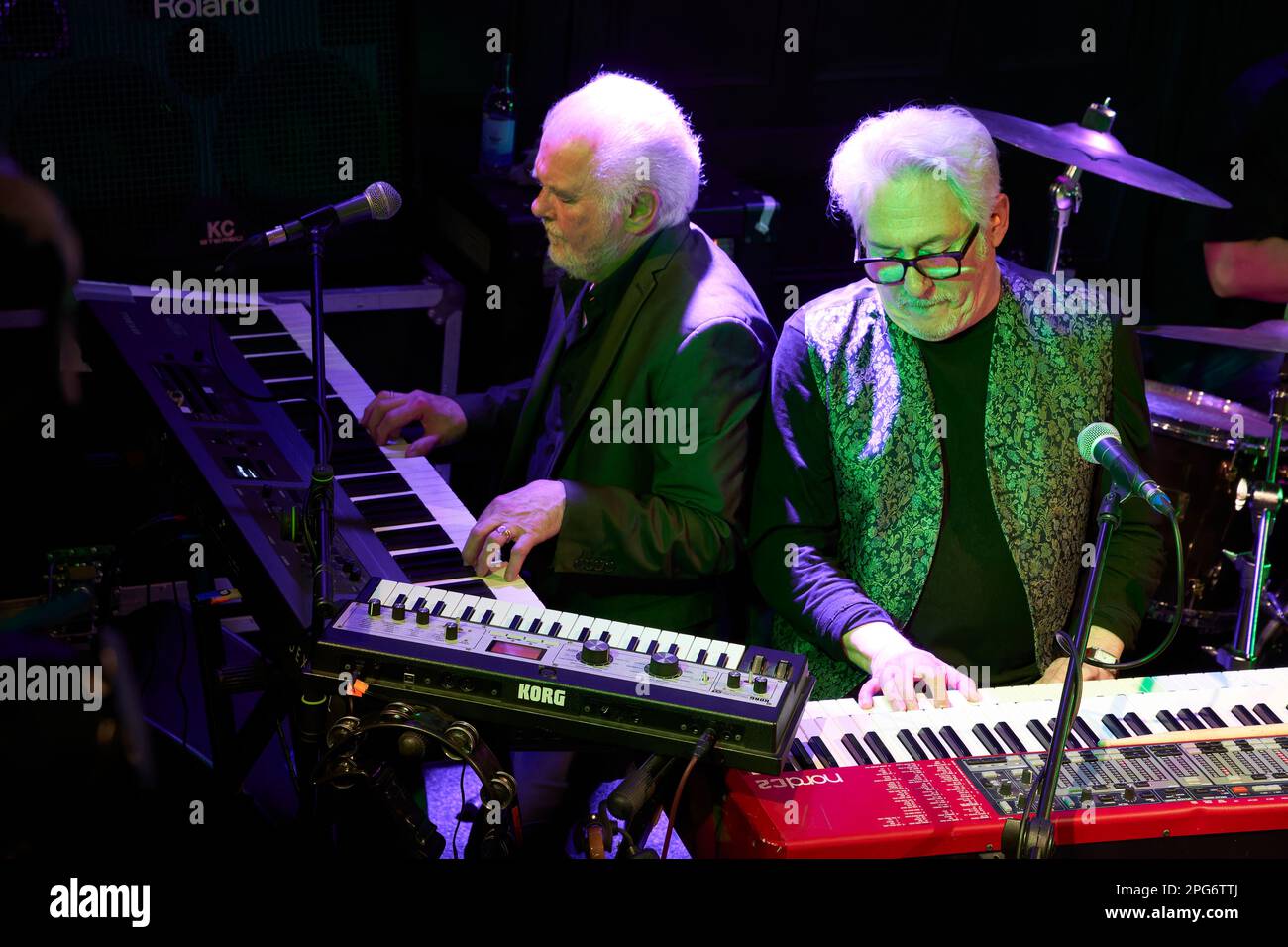 Mike Gallagher and Chaz Jankel performing with The Blockheads at The ...