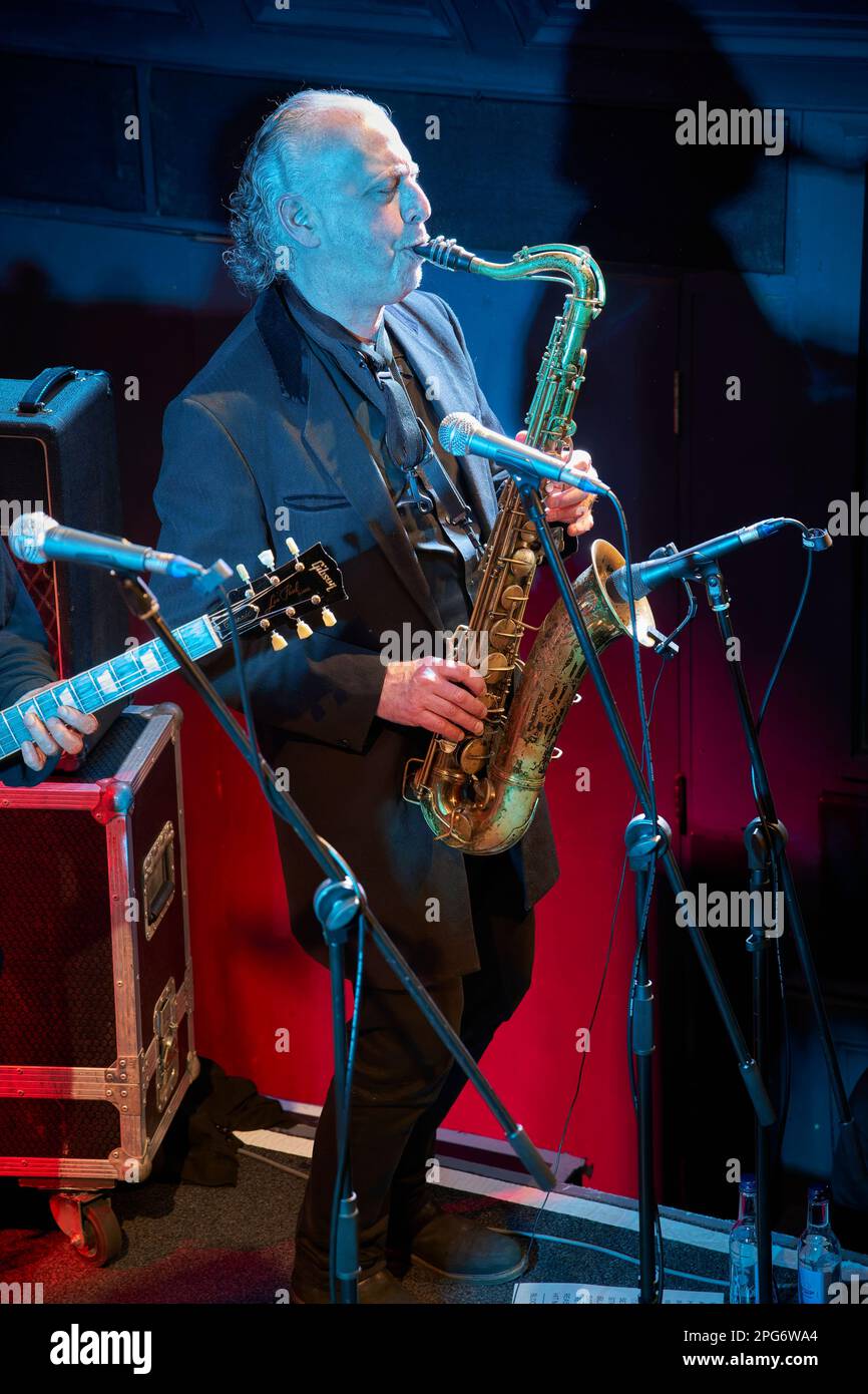 Dave lewis hi-res stock photography and images - Alamy