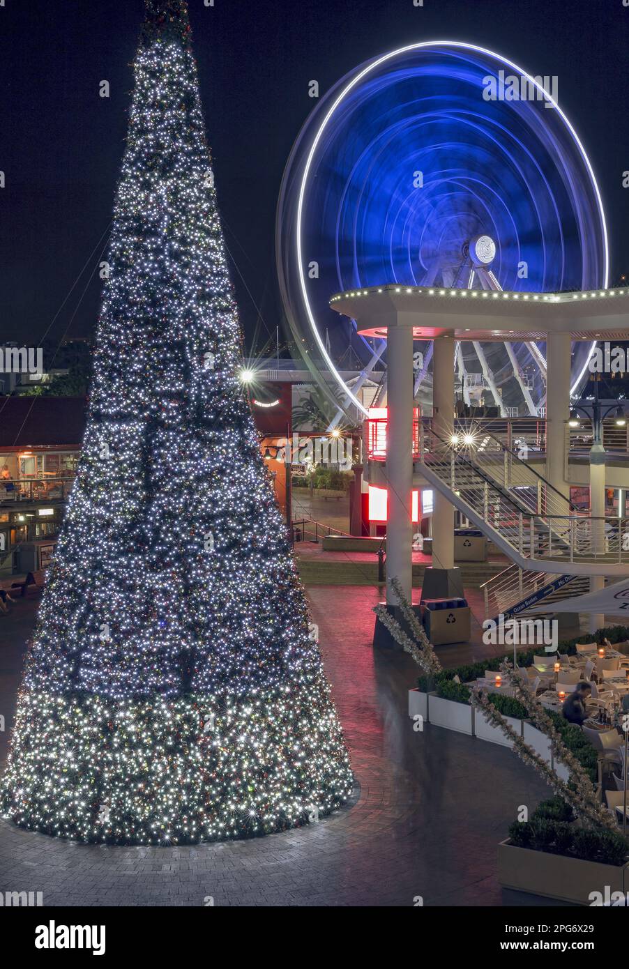 The 50 meter high Oberservation Wheel, the only one in South Africa ...