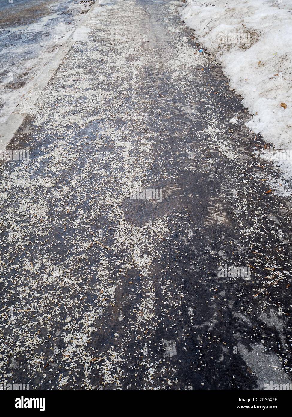 White de icing salt hi-res stock photography and images - Alamy