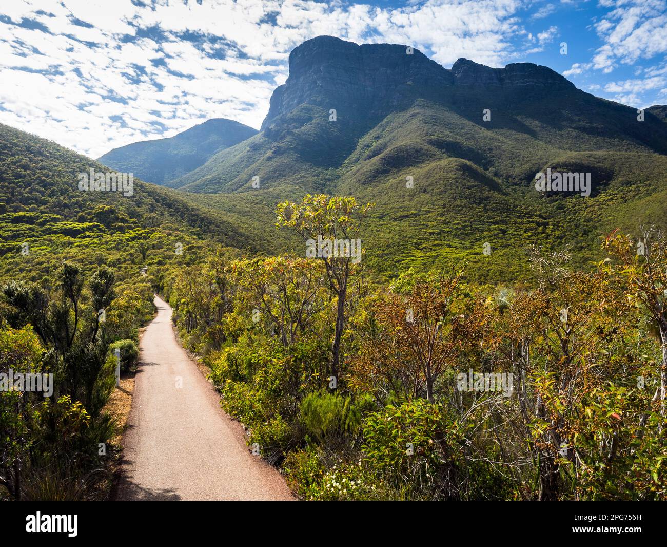 Bluff Knoll (1095m) walking track. Stirling Ranges National Park ...