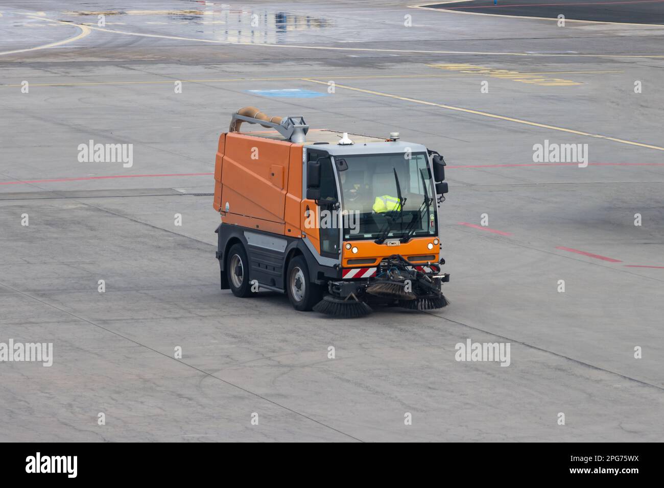Cleanliness drive hi-res stock photography and images - Alamy