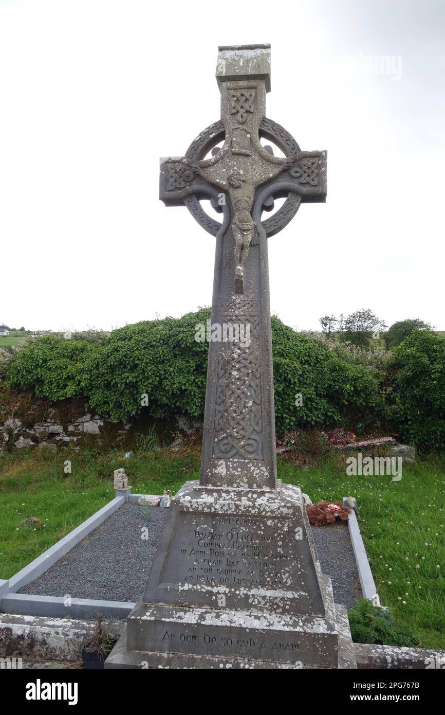 Church cemetery ruins county clare hi-res stock photography and images ...