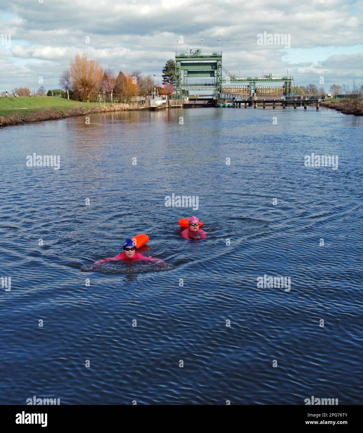 Peterborough, UK. 19th Mar, 2023. Open water swimmers Karen Goodacre ...