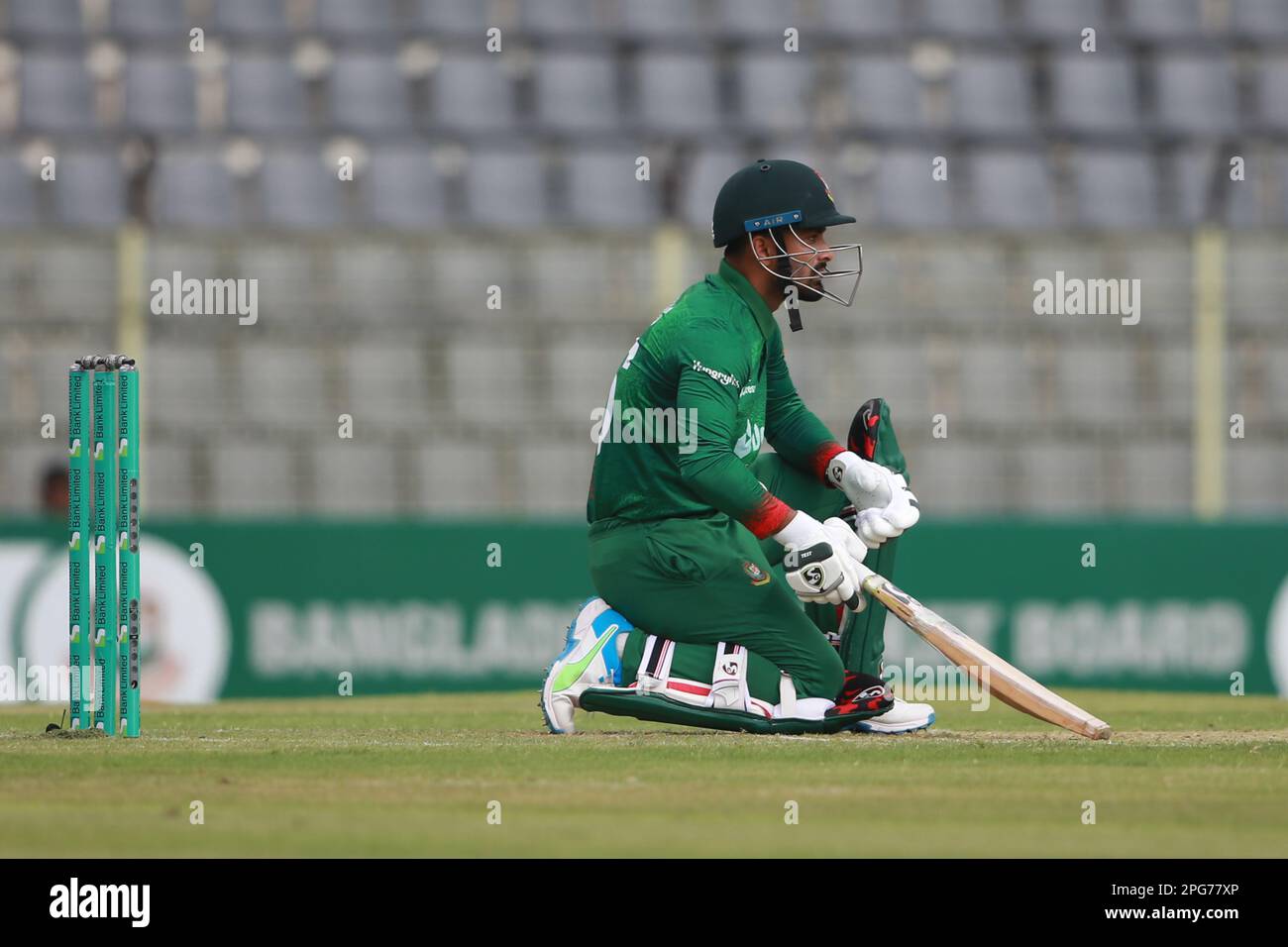 Litton kumer das captain hi-res stock photography and images - Alamy