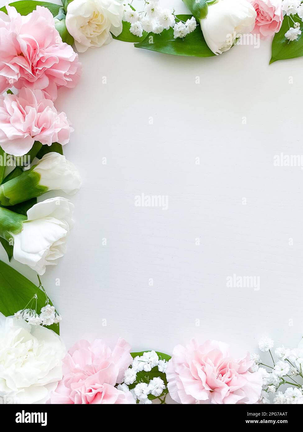 Assorted flowers border hi-res stock photography and images - Alamy