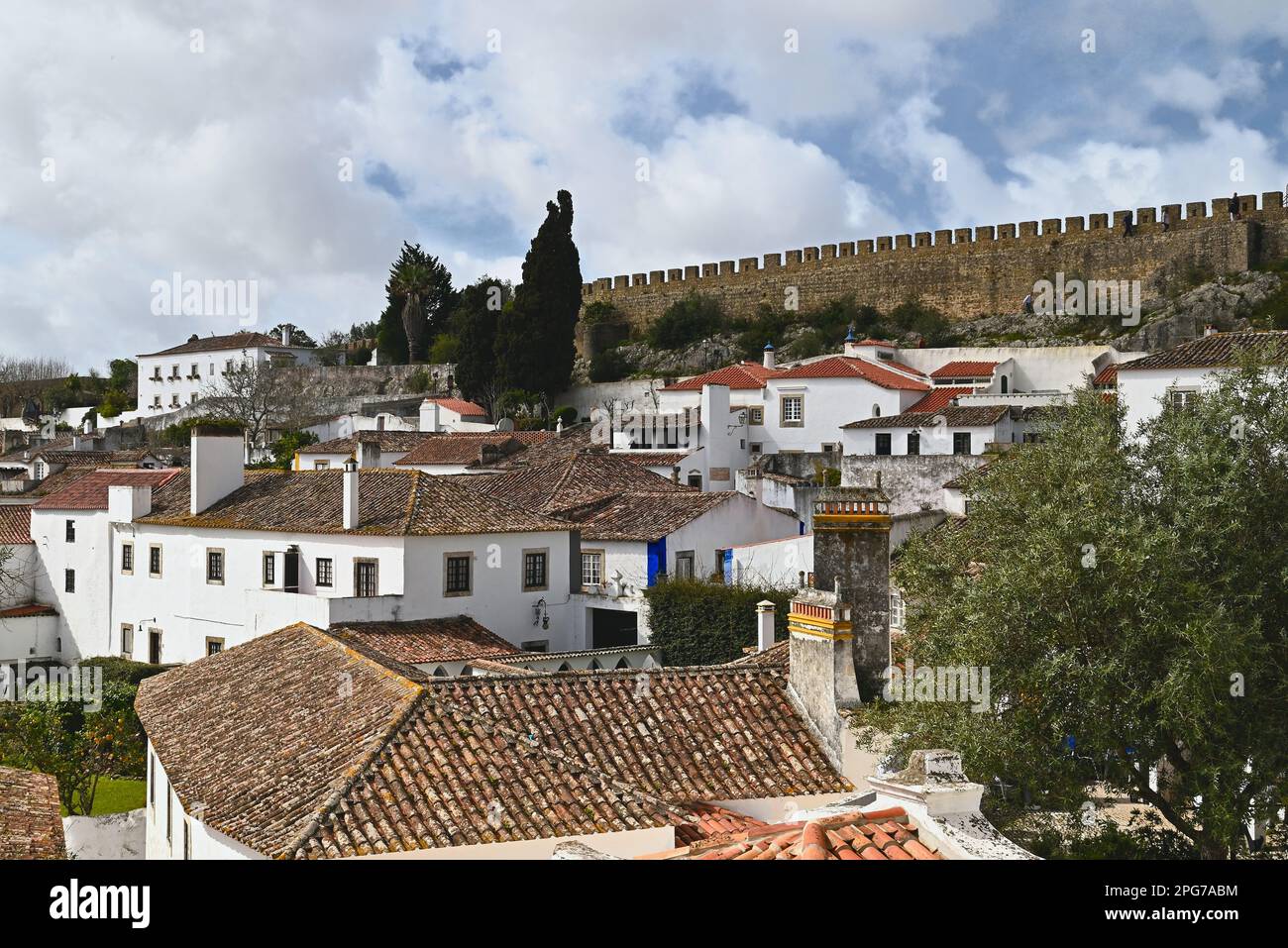 Fortress Wall and Medieval Town of Óbidos, Portugal Stock Photo - Alamy