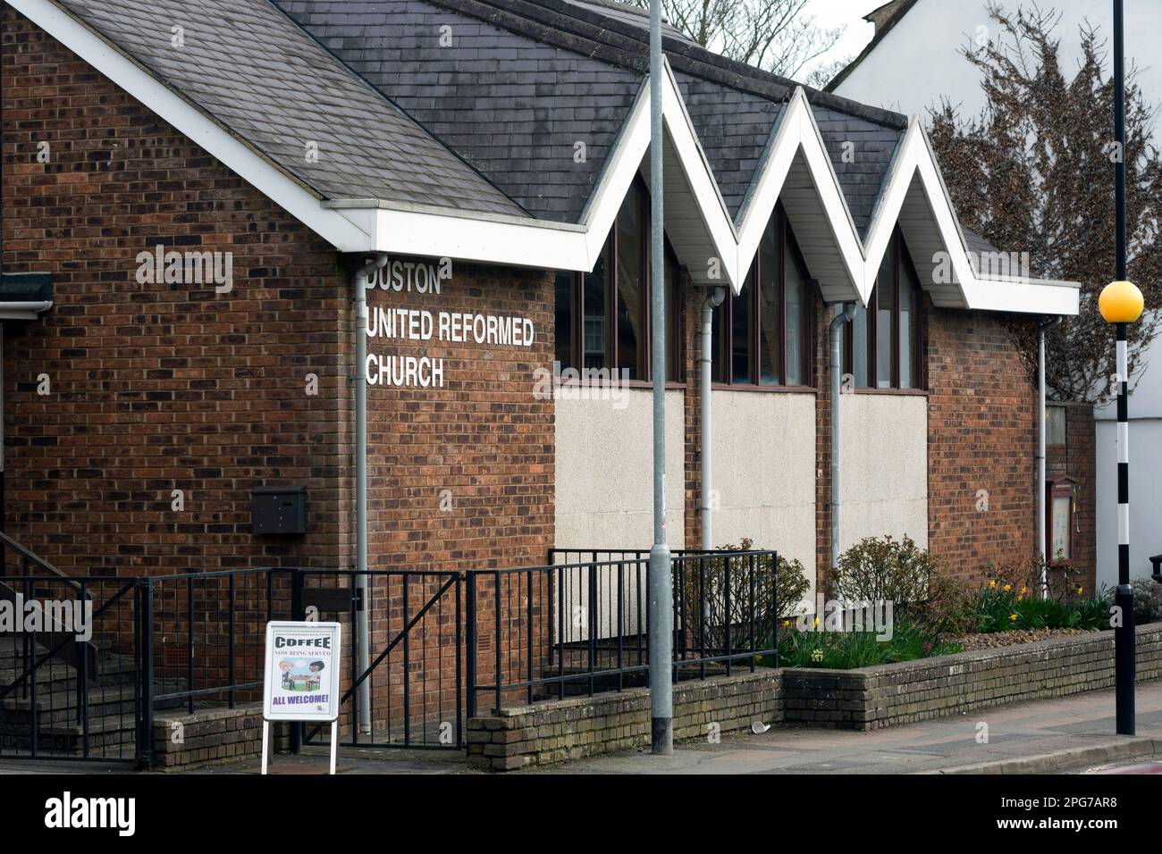 United reformed churches hi-res stock photography and images - Alamy