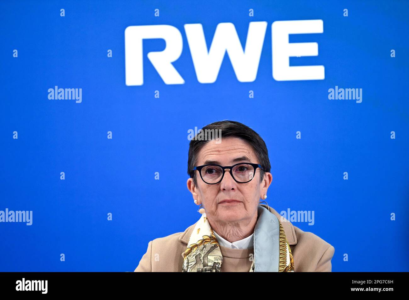 Cho logo hi-res stock photography and images - Alamy