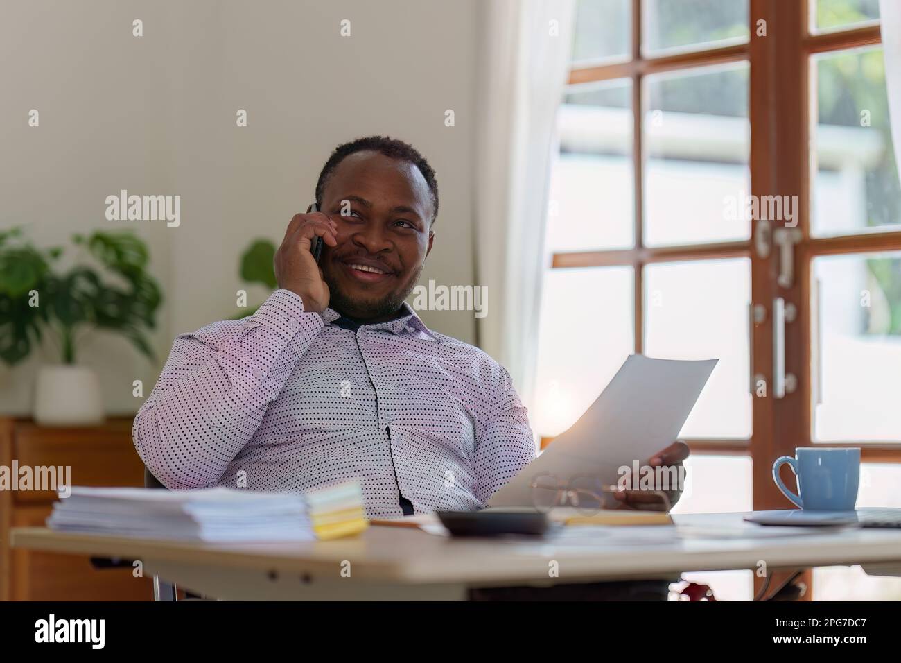 African american banker hi-res stock photography and images - Alamy