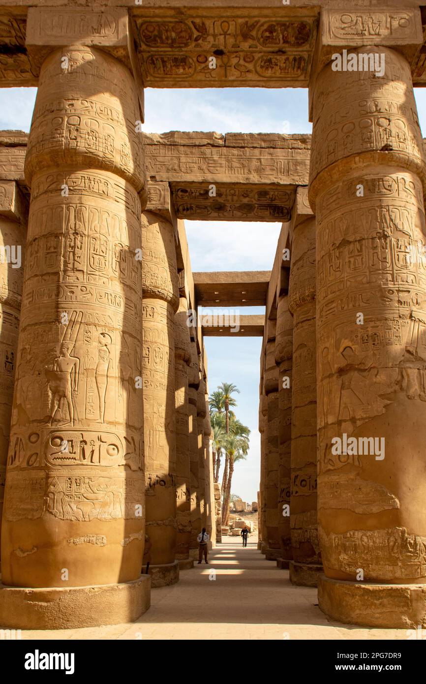Columns of karnak temple at luxor hi-res stock photography and images ...
