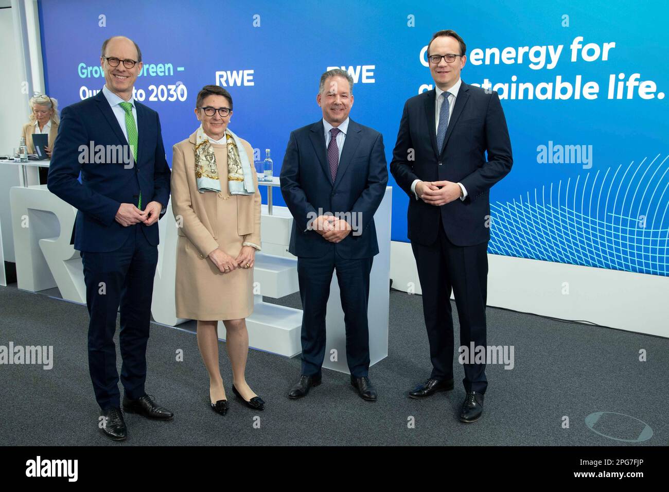 Eat, Deutschland. 21st Mar, 2023. left to right Dr. Michael MUELLER, Muller, Management Member ...