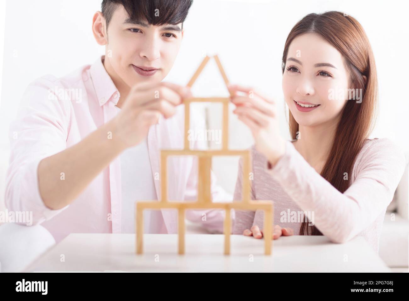 Happy construction couple hi-res stock photography and images - Alamy