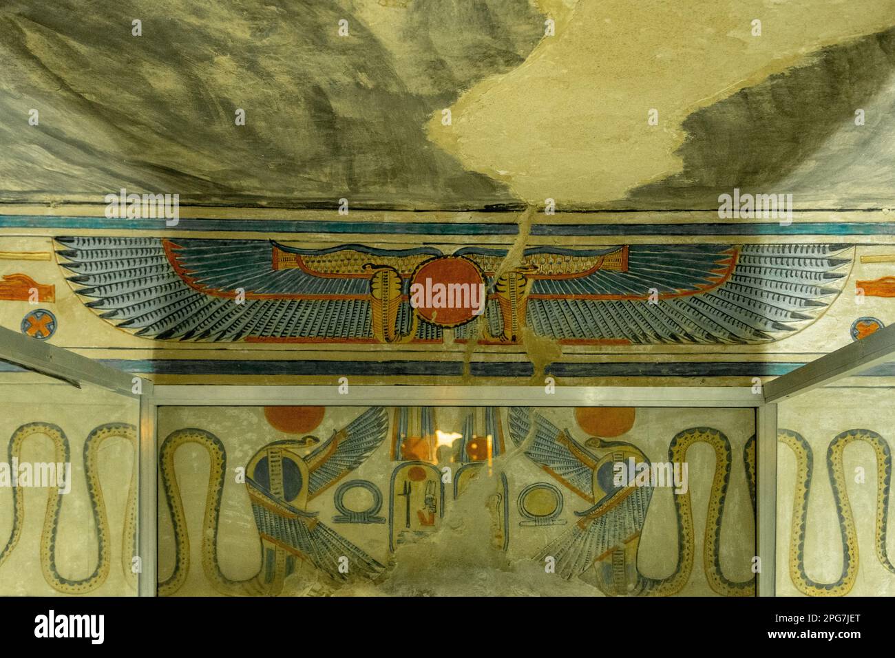 Inside Tomb of Prince Amen Khopshef, Valley of the Queens, near Luxor ...