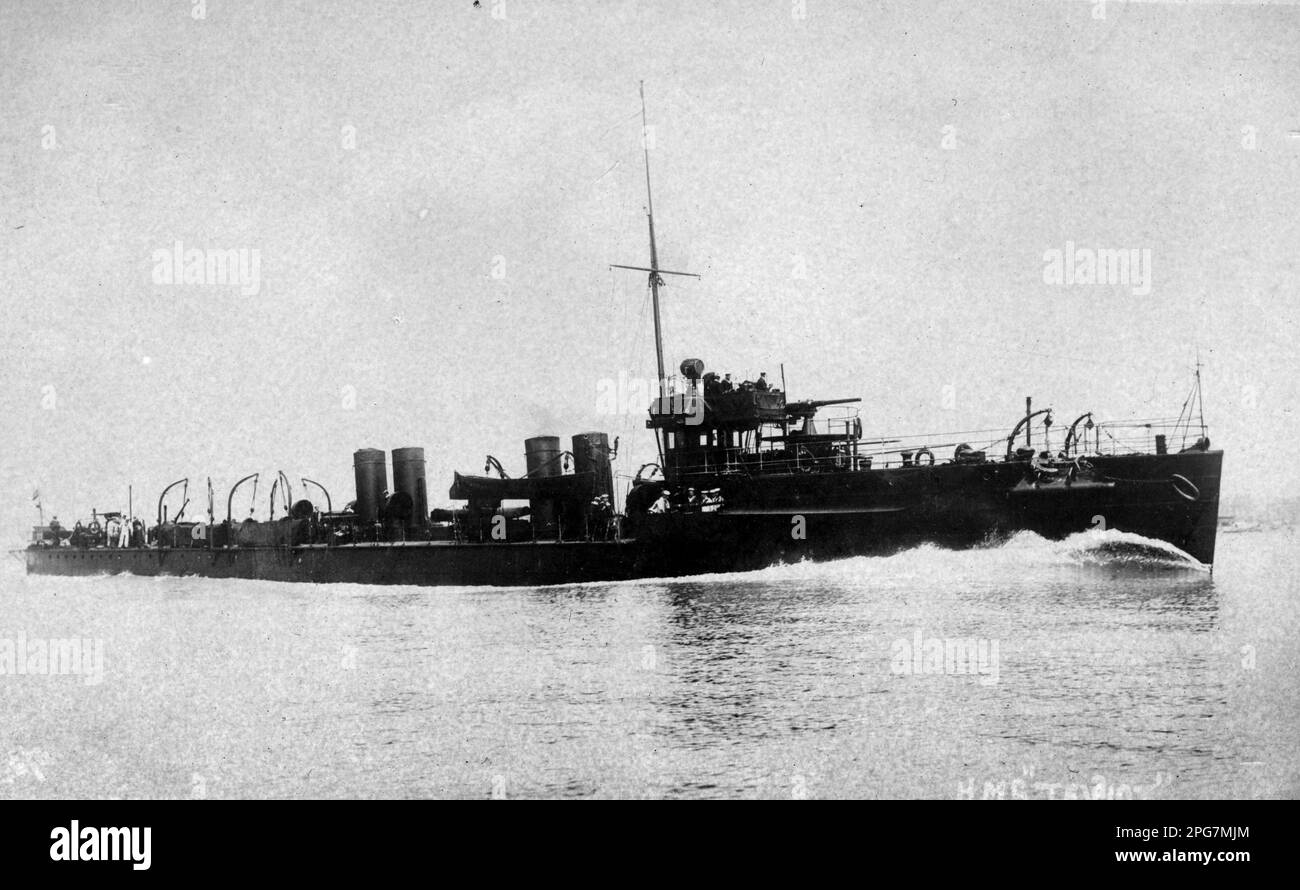 Yarrow class Black and White Stock Photos & Images - Alamy