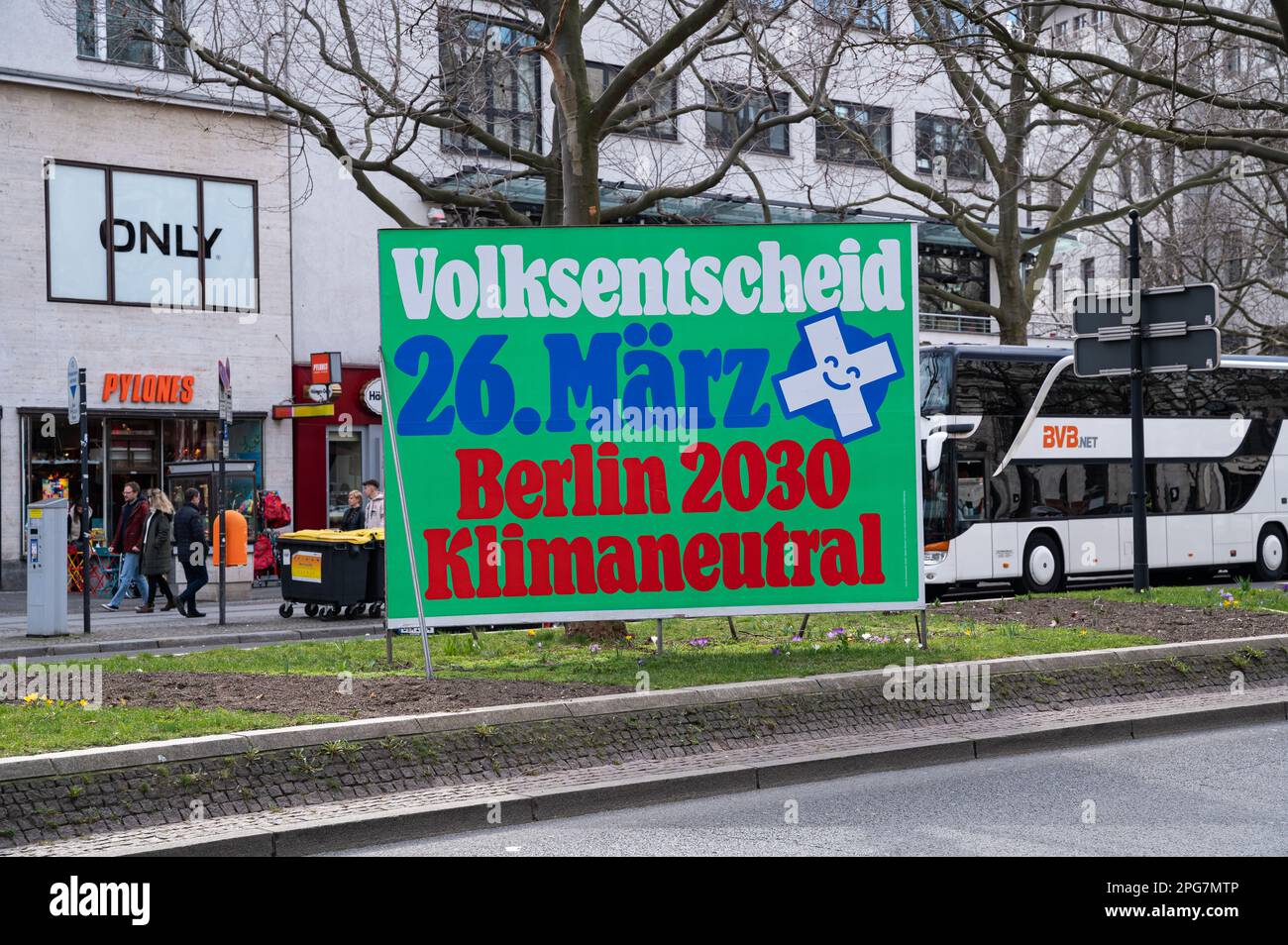 Climate change billboard outside hi-res stock photography and images ...