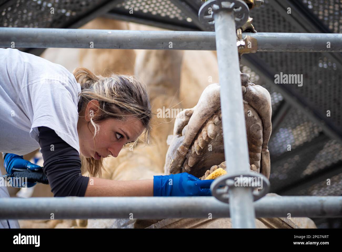 Hercules and caccus hi-res stock photography and images - Alamy